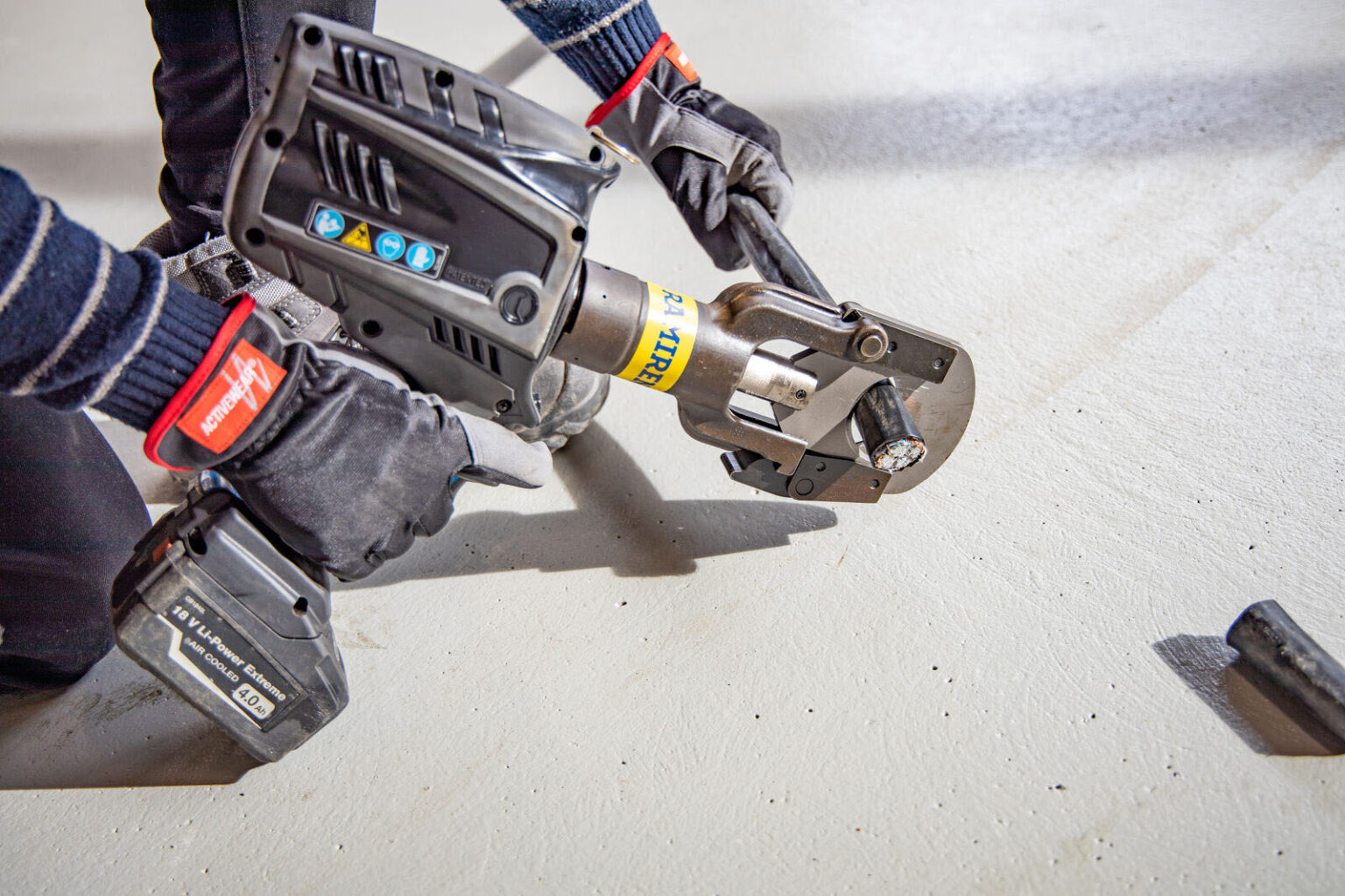 Käsikäyttöinen hydraulipumppu SPX P19 | Ramirent